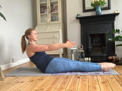 Pilates Roll Up Exercise: How to do a Pilates Roll Up + Benefits and ...